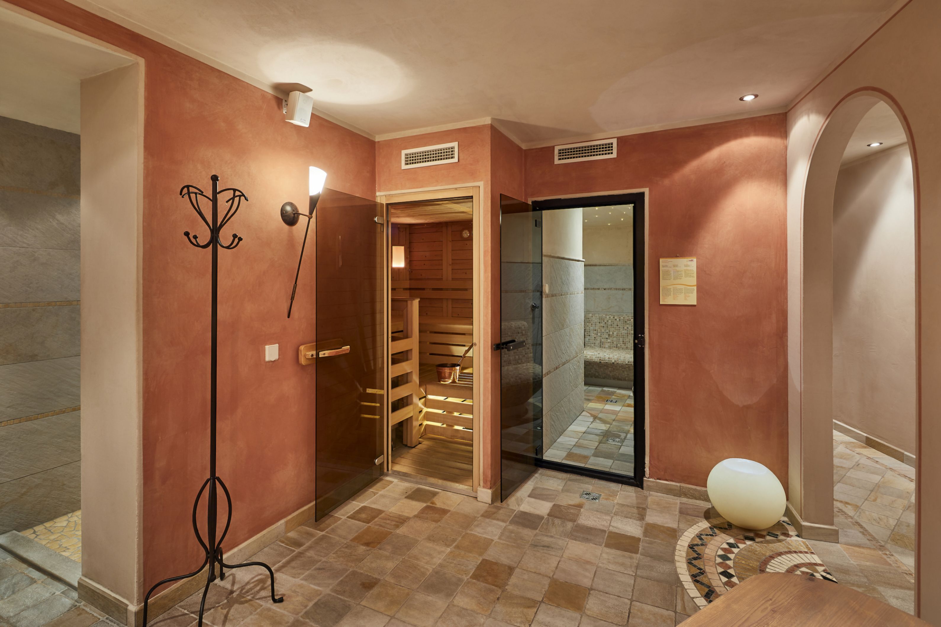 A place to relax: sauna and Turkish bath | Garni & Apartments Karin ...